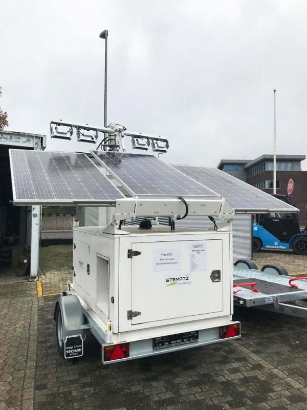Power Tower Light: Der mobile Lichtmast mit Solarkollektoren im ...